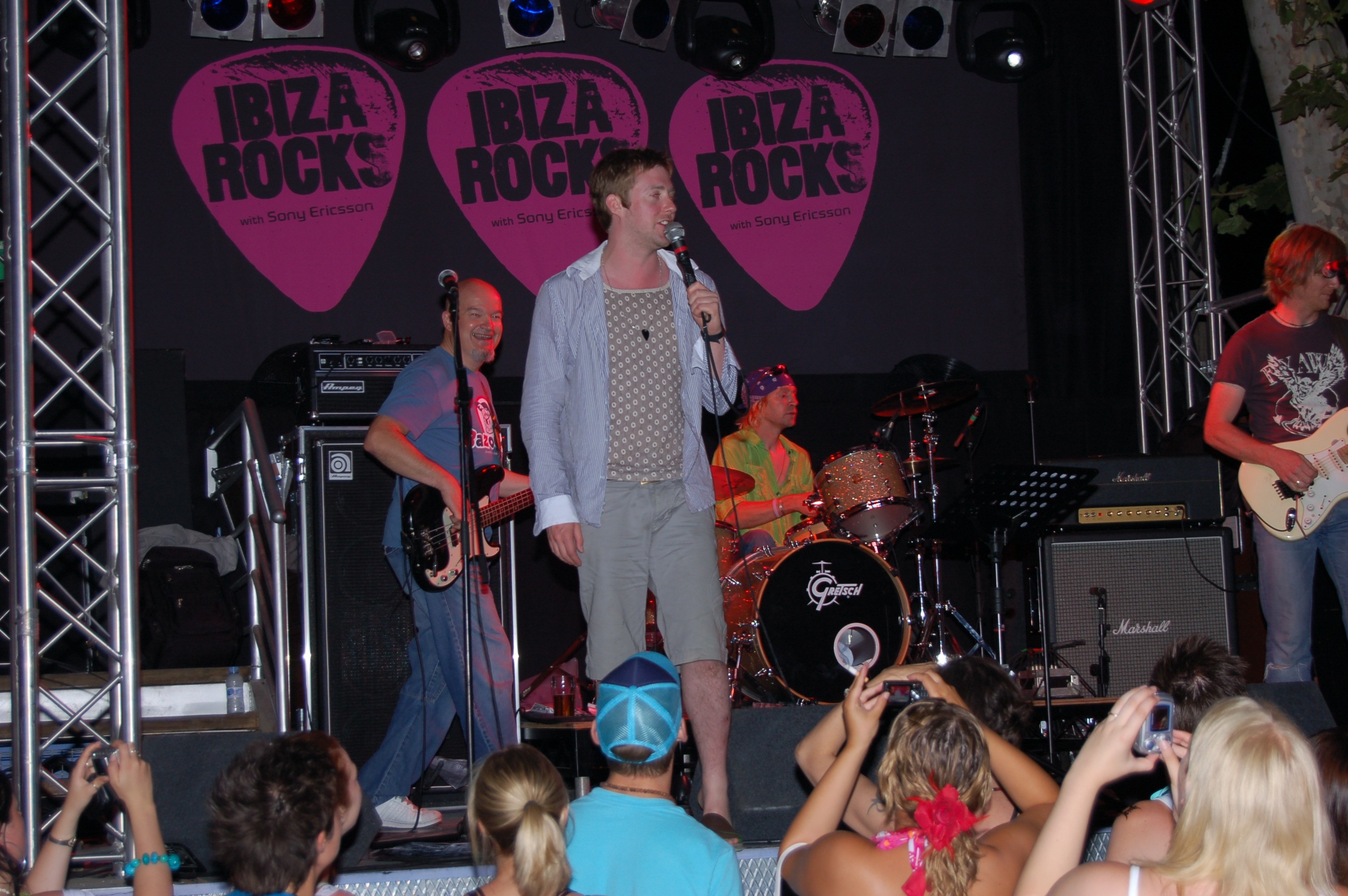 Ricky Wilson @ Ibiza Rockaoke - rockaoke.com